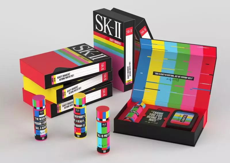 בראָדקאַסט דיין שיינקייט מיט SK-II ס Andy Warhol-ינספּייערד הויט זאָרגן מיטאַרבעט