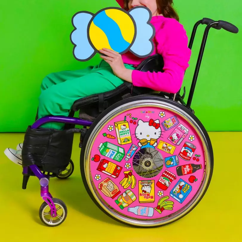 Sara Doýlyň suraty Izzy Wheels tarapyndan berlen