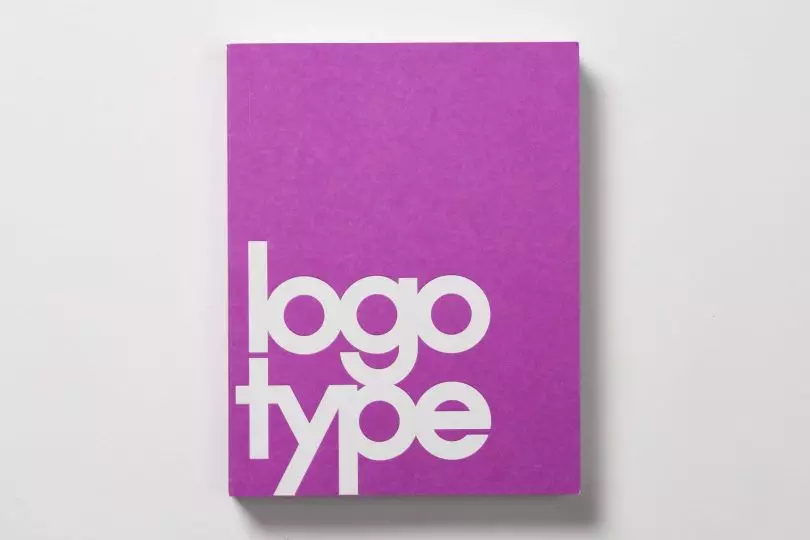 Logotype ta Michael Evamy