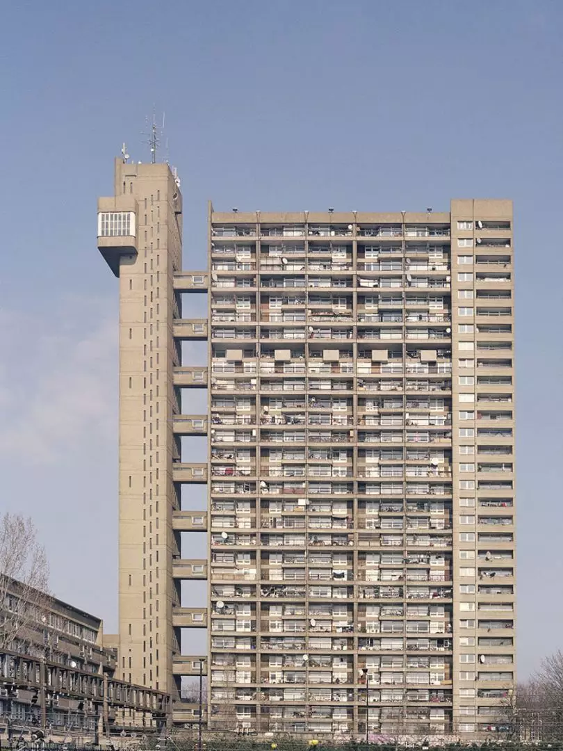 Utopia: Photography nga naghatag pasidungog sa labing kadaghan nga Brutalist nga mga bilding sa London 4733_16