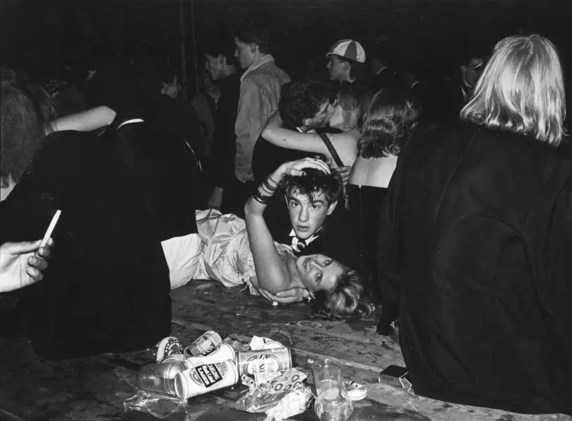 Halloween Ball, 1987 © Dafydd Jones, kirjasta The Last Hurray, jonka on julkaissut STANLEY/BARKER