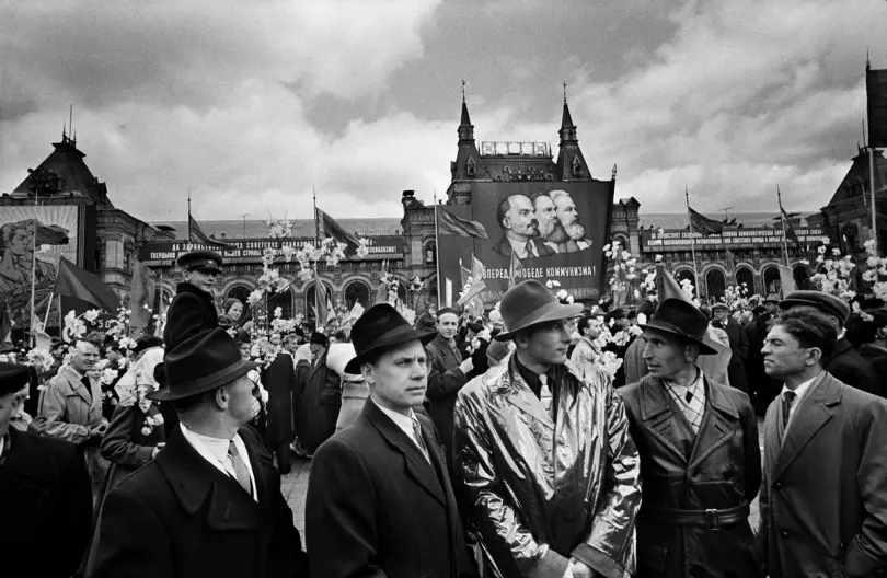克格勃，红场，莫斯科，1959 © William Klein