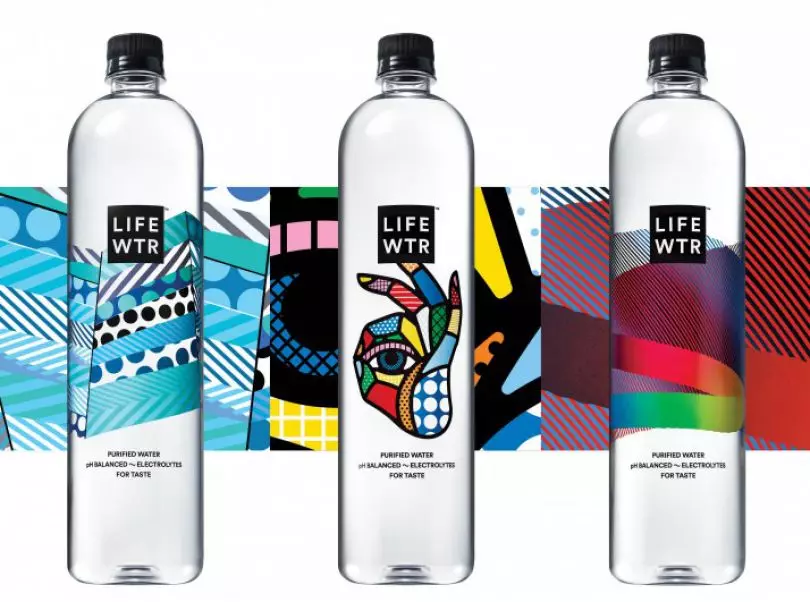 Lifewtr Series 1 Bottle Graphics by Pepsico Design & Innovation، پیکیجنگ ڈیزائن کیٹیگری میں فاتح، 2016-2017۔