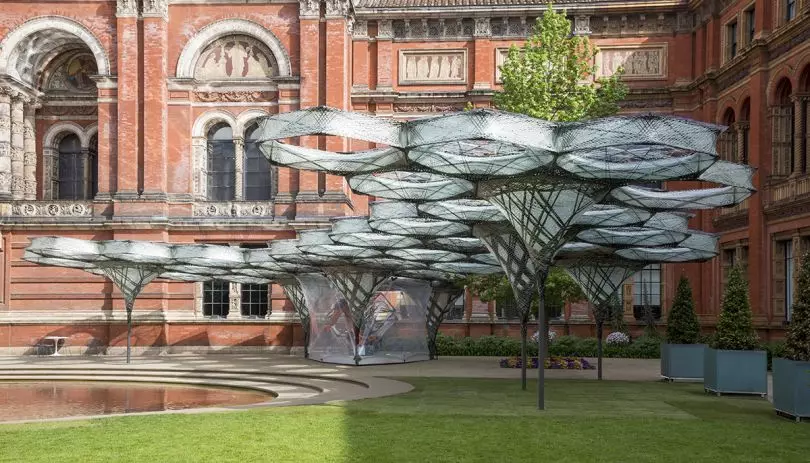 Robot crafts incredible art installation inspired by beetles at London's V&A 5059_1