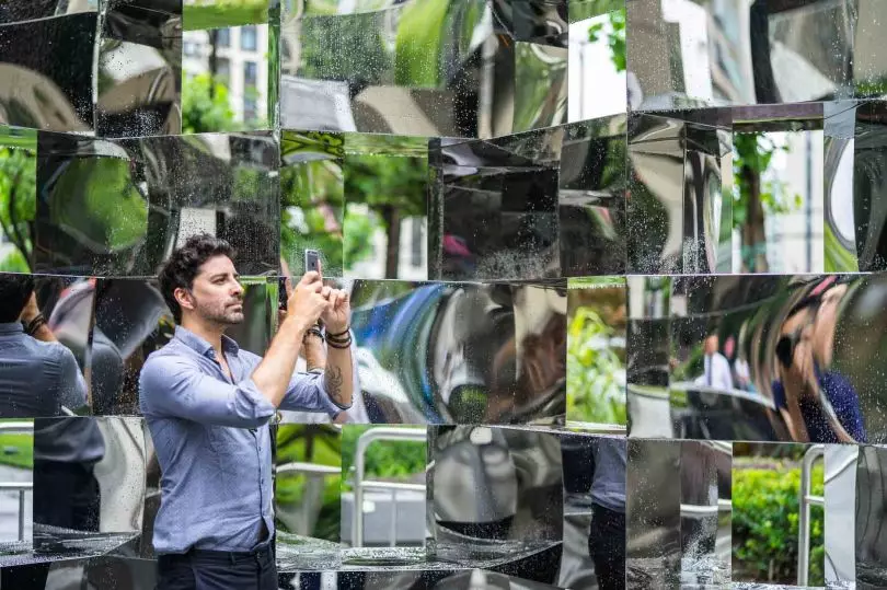 Ringkette: Riesige verspiegelte Skulptur wird in China zur festen Einrichtung 5147_7