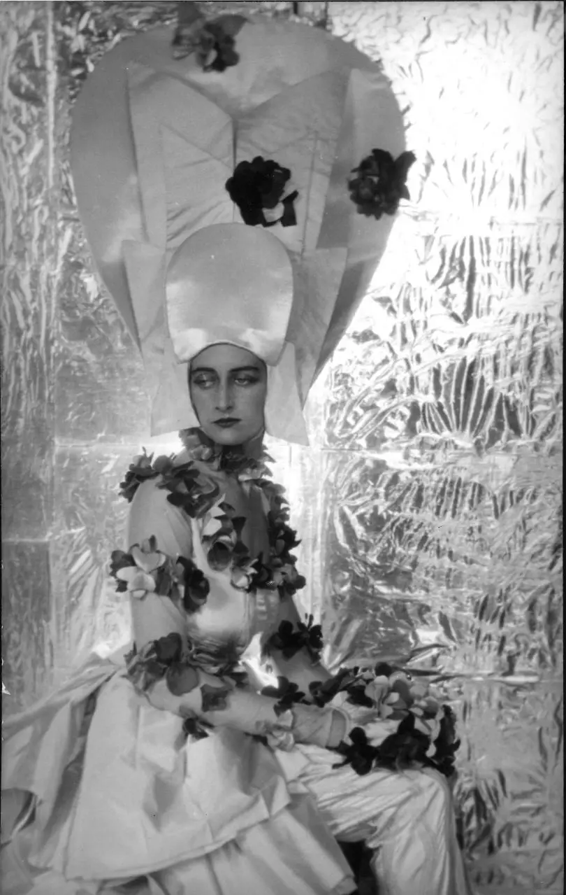 O mea mata'utia Bright Young Things a Cecil Beaton e fa'aalia i se fa'aaliga tele i le National Portrait Gallery 5190_2