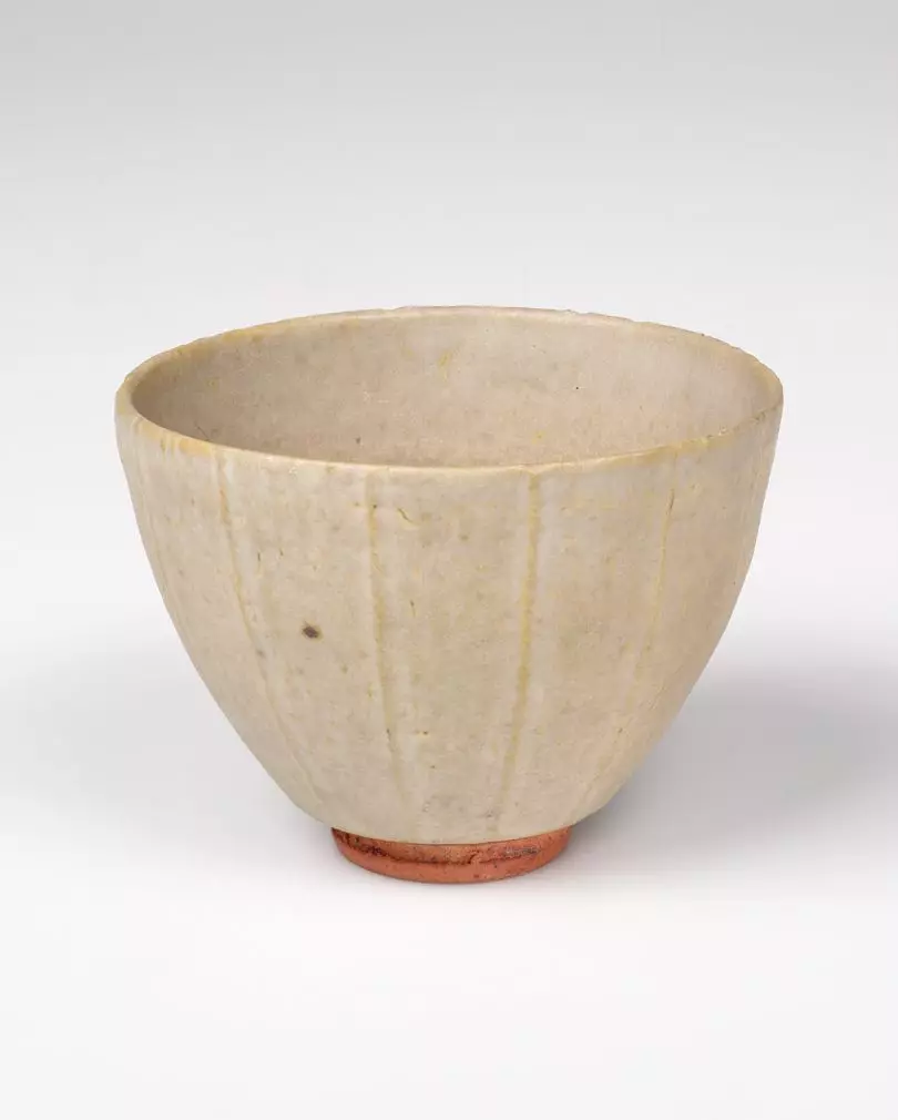 Katharine Pleydell-Bouverie Bowl մոտ 1934 թ. Հարգանքներով Ditchling արվեստի թանգարան + արհեստ