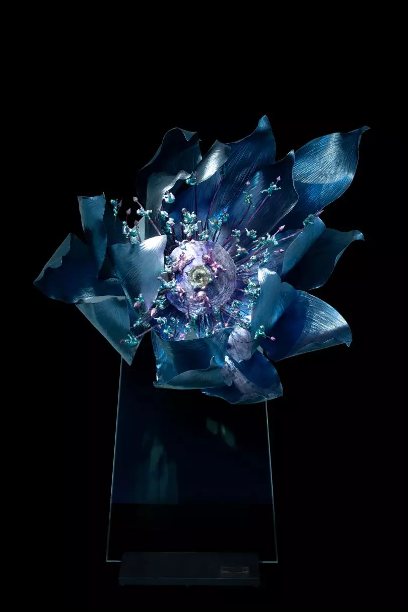 Artis perhiasan sing dikenal minangka 'Shapeshifter' kanggo mbukak desain paling inovatif ing Inggris 5450_5