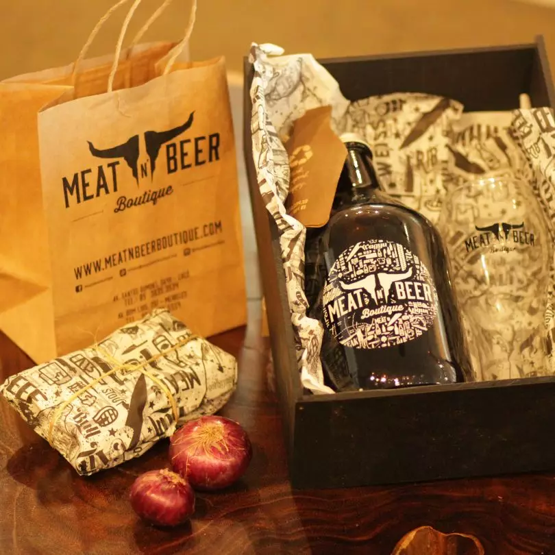 Disseny de la marca Meat n Beer per Mateus Matos Montenegro. Guanyador del Premi de Disseny Bronze A' en la Categoria Disseny de Comunicació Gràfica i Visual, 2019-2020.