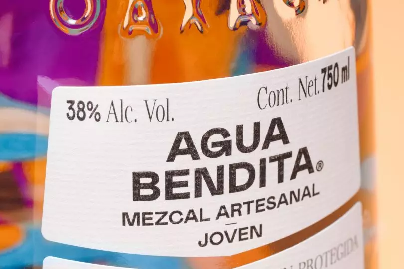 Futura's Agua Bendita Mezacal මෝස්තර නීති කඩ කිරීම සහ සම්මතයන් නොතකා හැරීම සමරයි 5476_15