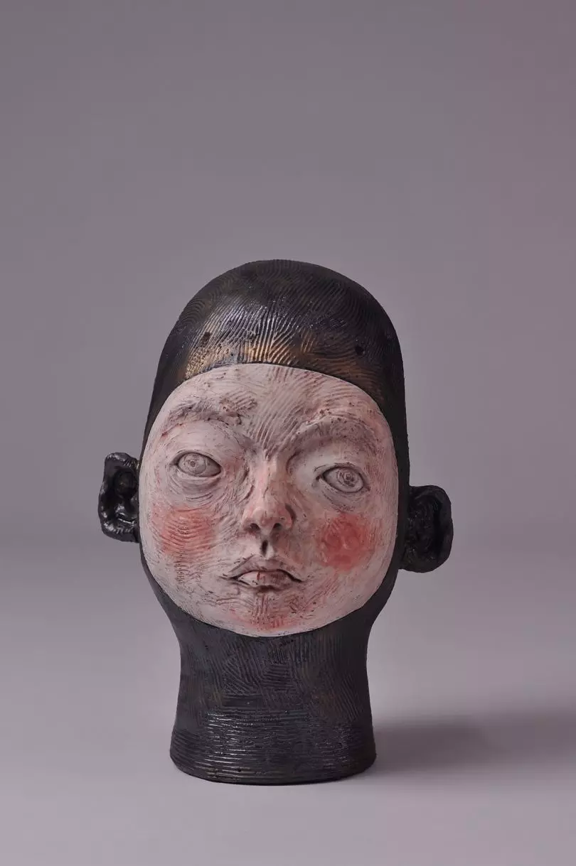 Escultures lúdiques d'argila que combinen la forma humana i animal de Chao Harn-Kae 5509_11