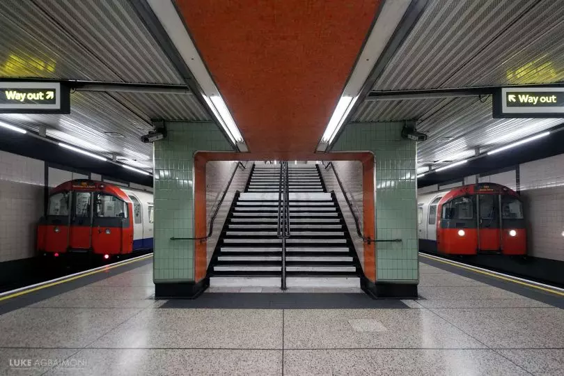 Tube Mapper: Fotograf Lyuk Agbaimoni London metrosining har bir stansiyasini hujjatlashtirish vazifasi 5773_12