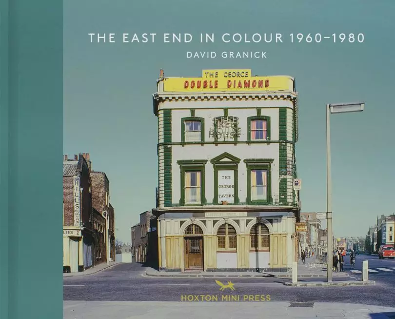 The East End in Colour: 1960-1980 zobrazuje poválečné ulice Londýna 5782_11