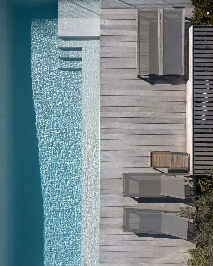 စီးရီးမှ Pools From Above © Brad Walls