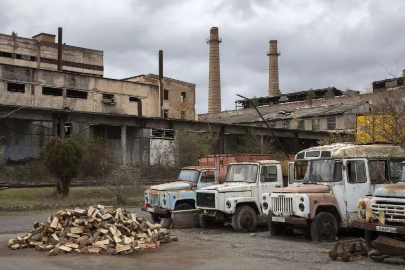 Soviét Industrial Georgia, séri ku Ryan Koopmans sareng Alice Wexell ti [Siren](https://www.sirencreatives.com/). Ngaliwatan kiriman. Sadaya gambar kahadean tina photographers.