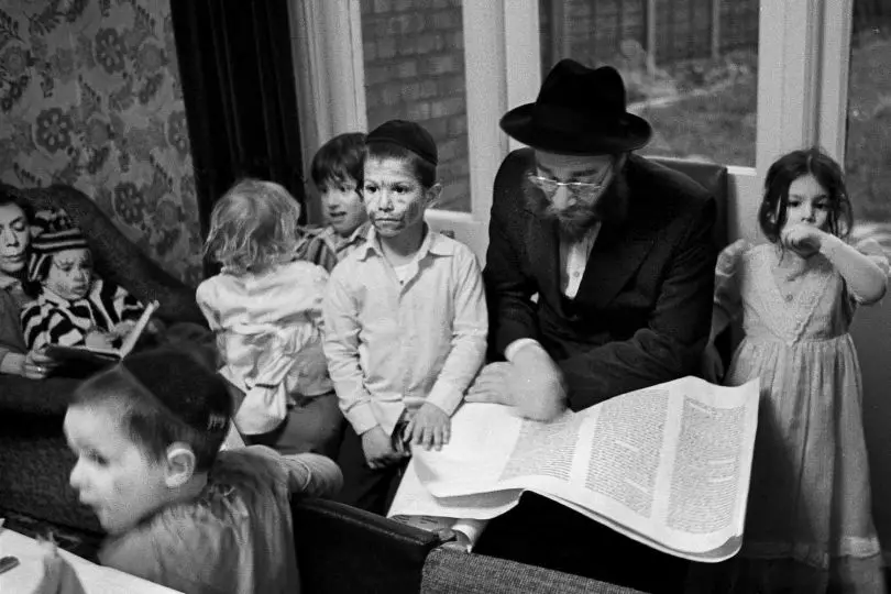 Kulawarga Telsner, Stamford Hill, 1981 © Neil Martinson