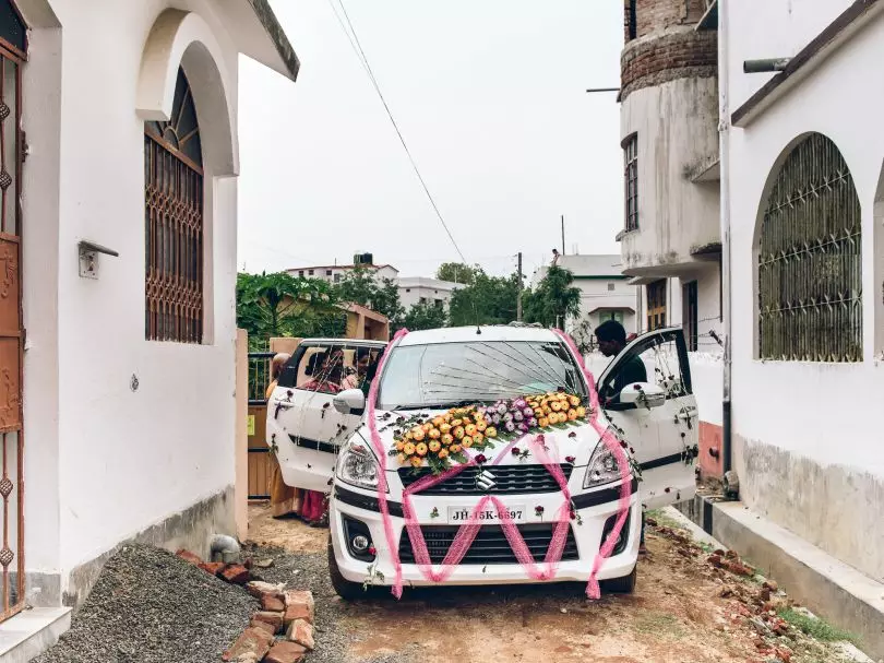 வீடு திரும்புதல். Deogarh, JH, 2015 © மகேஷ் சாந்தாராம்