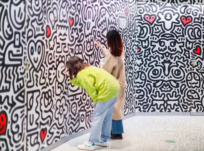 Mr Doodle in Love: O famoso artista convida você para um mundo de romance em seu primeiro show solo