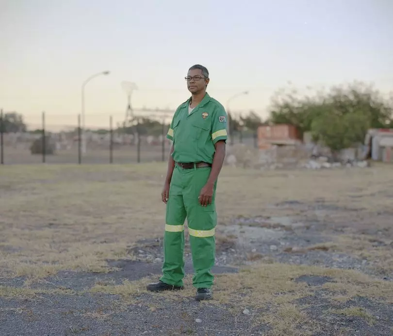 A várakozás: Samuel Napper intim fényképei Dél-Afrika legönzetlenebb hőseiről 6409_5