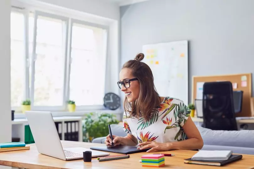 Surat Adobe Stock arkaly ygtyýarlandyrylýar