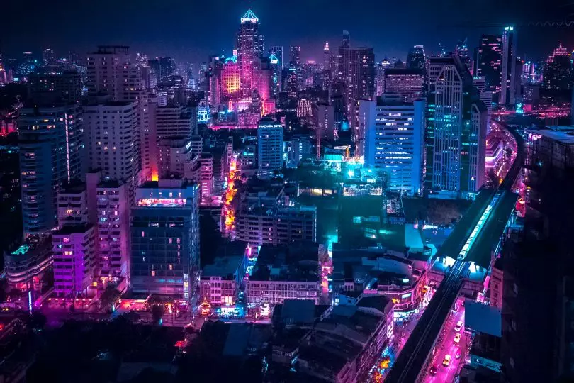 Bangkok Glow: Urukurikirane rw'amafoto ya Futuristic ya Xavier Portela rusa n'umuriro w'amashanyarazi 6679_6