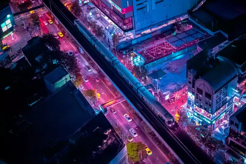 Bangkok Glow: Seri fotografi futuristik oleh Xavier Portela terlihat bermuatan listrik 6679_7