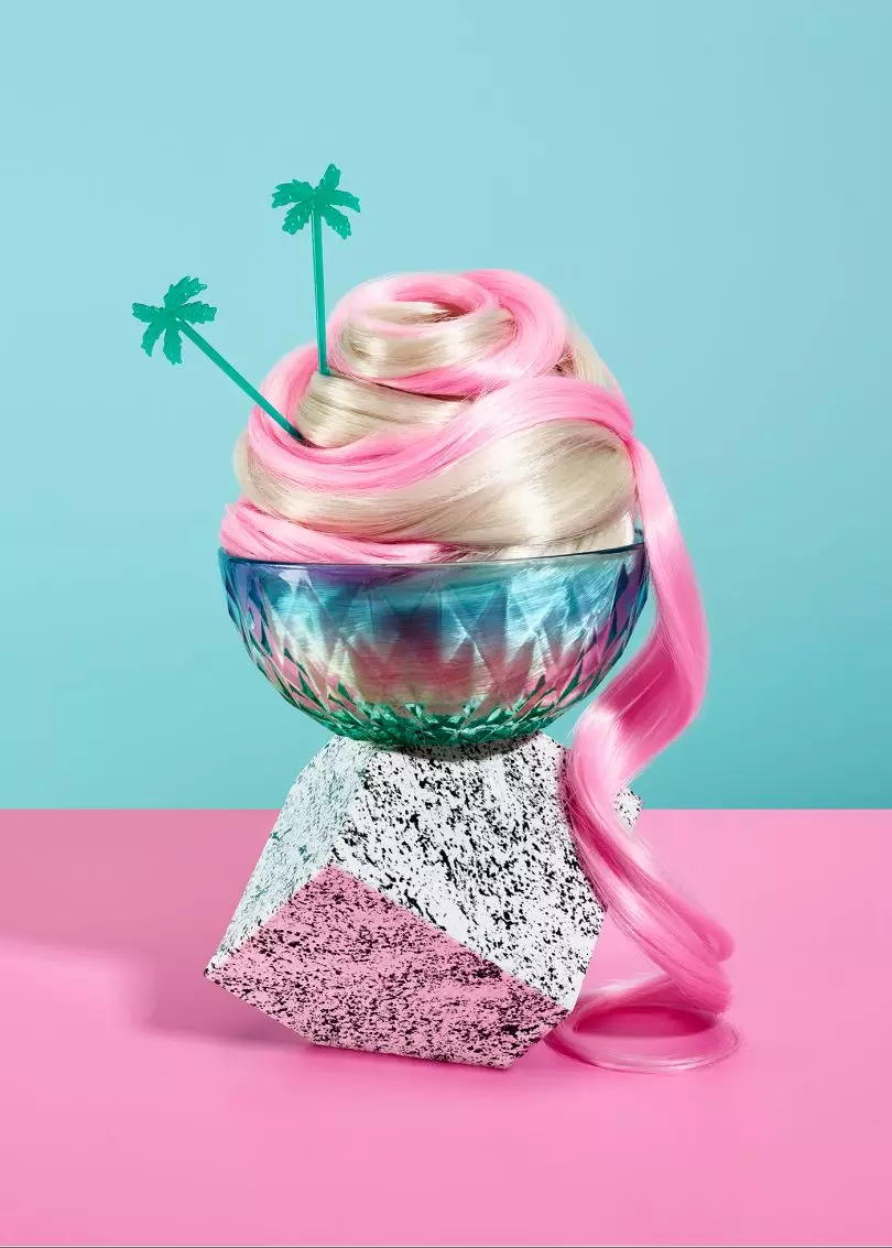 Sweet Style: Надреалната фотографска серија ја истражува сличноста помеѓу фризурите и слаткарството 7112_2