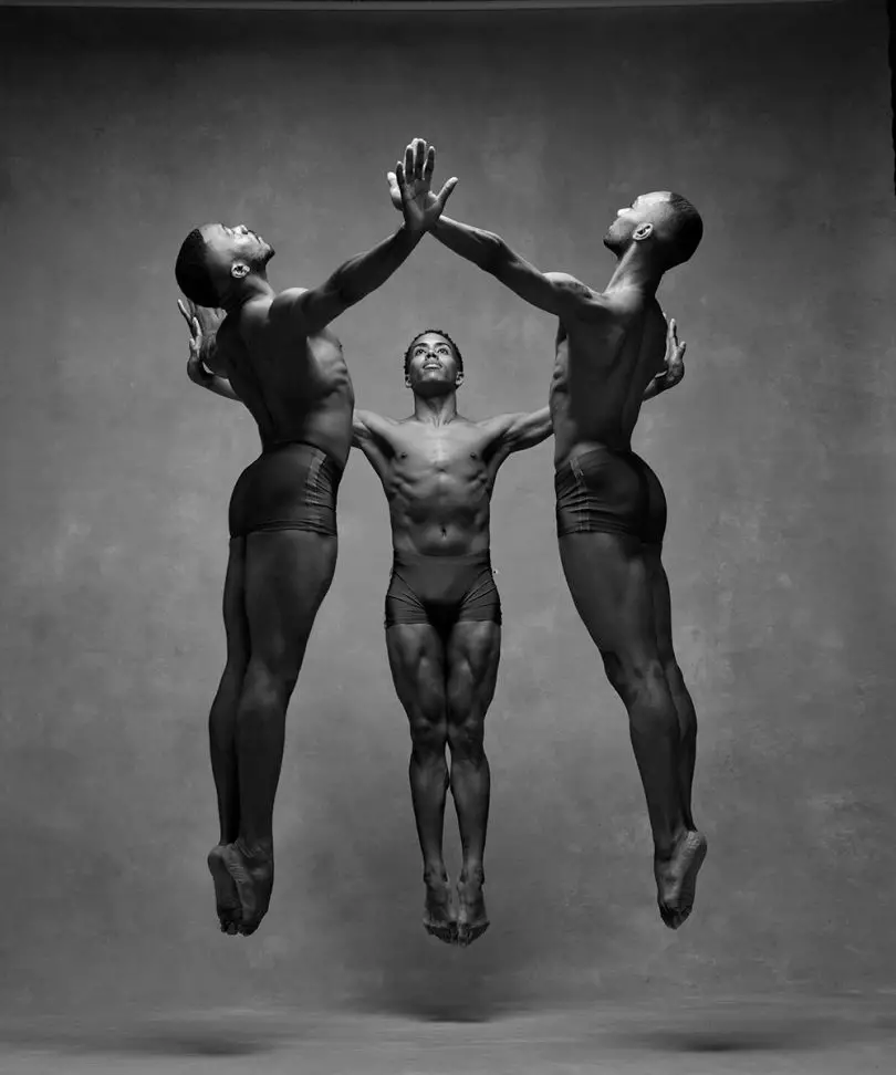 Arta mișcării: fotografii uluitoare cu dansatori incredibili în mișcare 7116_9