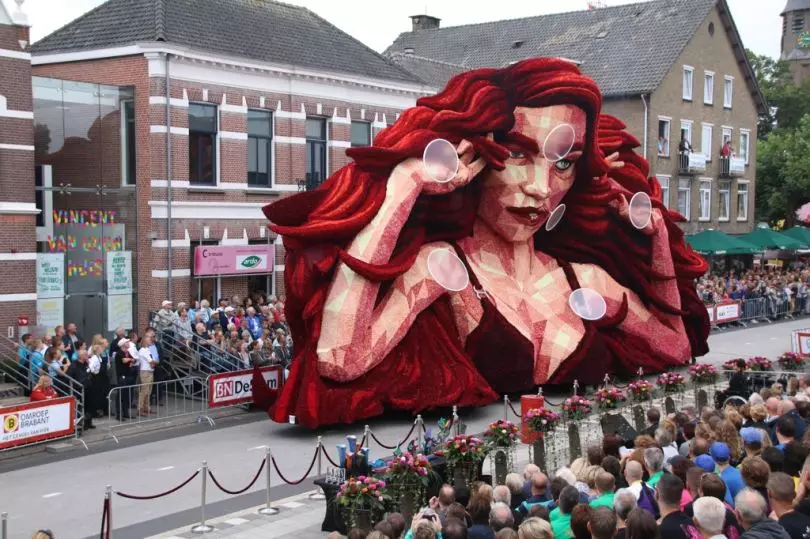 Nederlandse parade markeert alle gevaarlijke dingen met gigantische praalwagens gemaakt van bloemen 7163_4