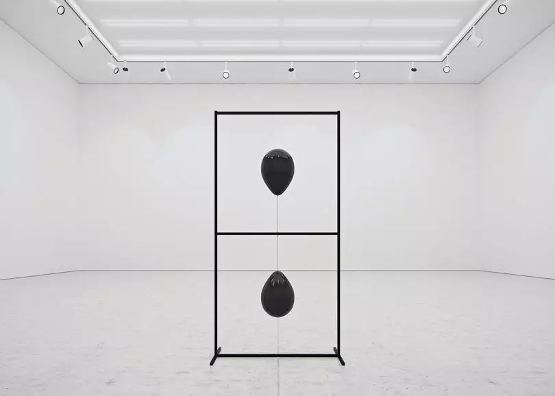 Čierne balóny: Zvláštna jednoduchosť dočasných sôch naplnených vzduchom 7239_6