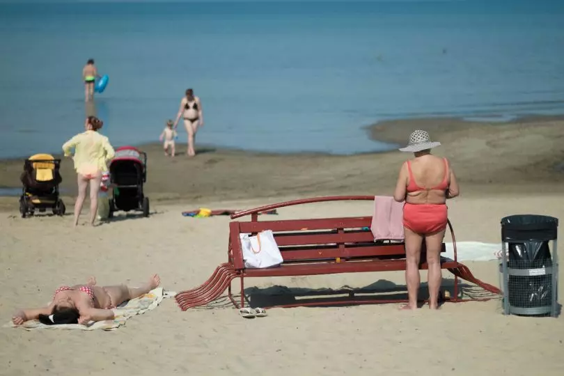 Beach Ready: Charming photographs of Estonians making the most of the sunshine 7464_2
