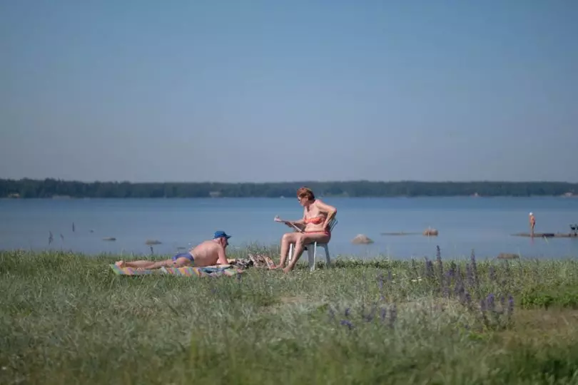 Beach Ready: Encantadoras fotografías de estonios aprovechando al máximo el sol 7464_5