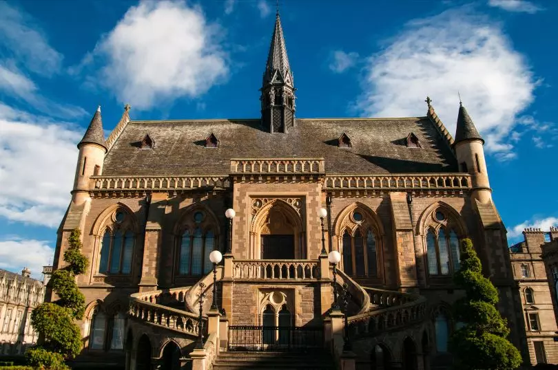 Ụlọ ihe nkiri Macmanus na Dundee, Scotland. Enyere ikike onyonyo site na Adobe Stock