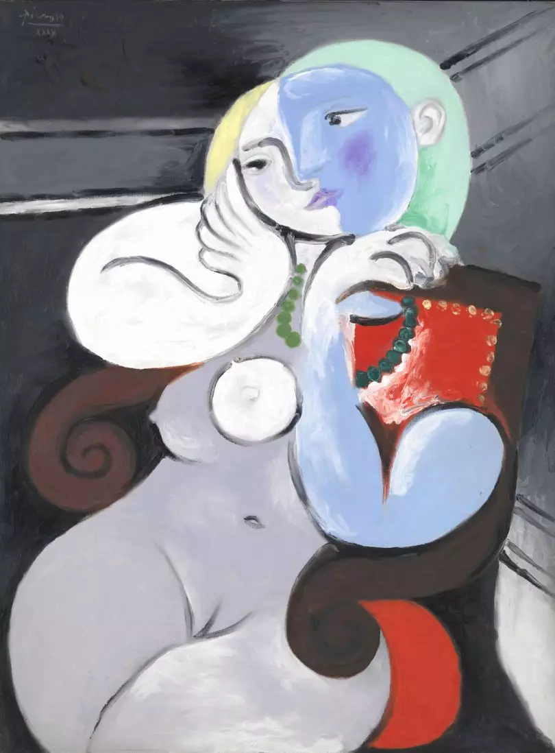 Pablo Pikasso Qizil kreslodagi yalang'och ayol (Femme nue dans un fauteuil rouge) 1932 yil Tuvalga moyli bo'yoq 1299 x 972 mm Tate. 1953 yilda sotib olingan © Succession Picasso/ DACS London, 2017