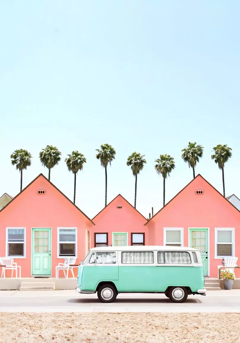 Roberts Cottages Oceanside, Kalifornia, c. 1928. Fotografia Paula Fuentesa – [@paulfuentes_photo](https://www.instagram.com/paulfuentes_photo)