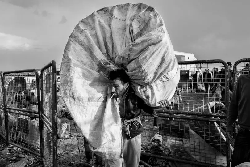 Louder Than Bombs: Teenage-fotograaf dokumintearret de oarloch yn Syrië mei macht 8362_5