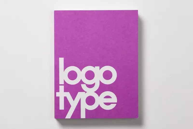 Logotype Mini: لوگىكا تىپى ، مونوگرافىيە ۋە كارخانا بەلگىسىنىڭ ئېنىق توپلىمى