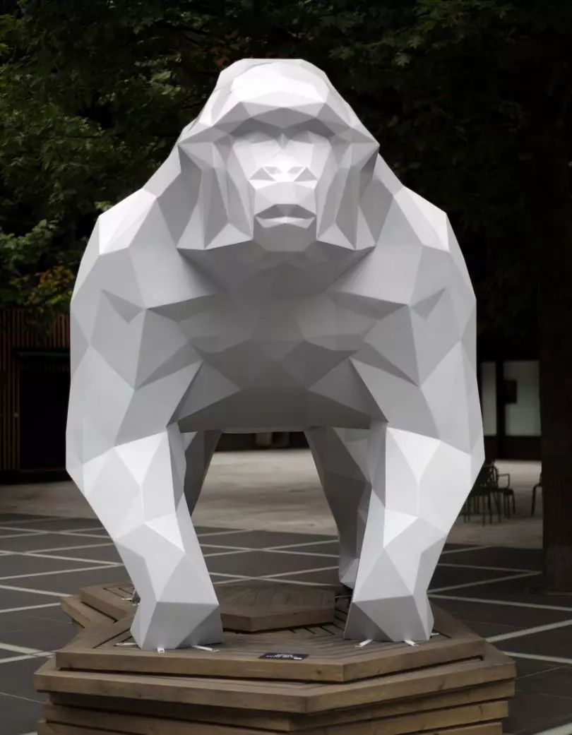 Gus il gorilla gigante compare a Broadgate come parte della mostra Wild Life 8743_2