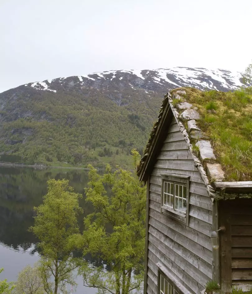 Fotografer melakukan perjalanan ke Bergen untuk mendokumentasikan rumah pelukis Norwegia Nikolai Astrup 8792_24