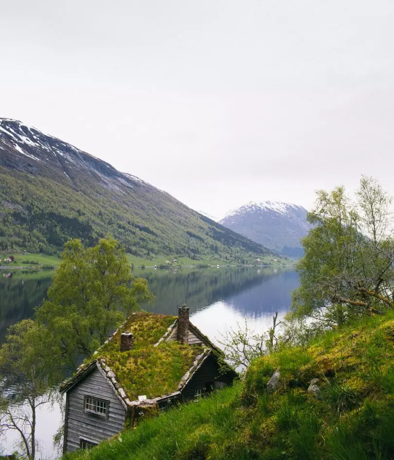 Fotografer melakukan perjalanan ke Bergen untuk mendokumentasikan rumah pelukis Norwegia Nikolai Astrup 8792_25