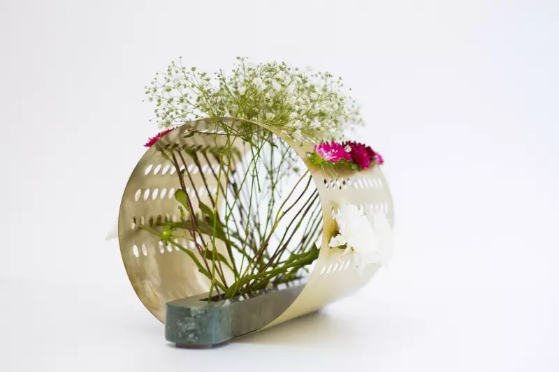 Japanese Ikebana-inspired vases uas tsim tshwj xeeb floral npaj