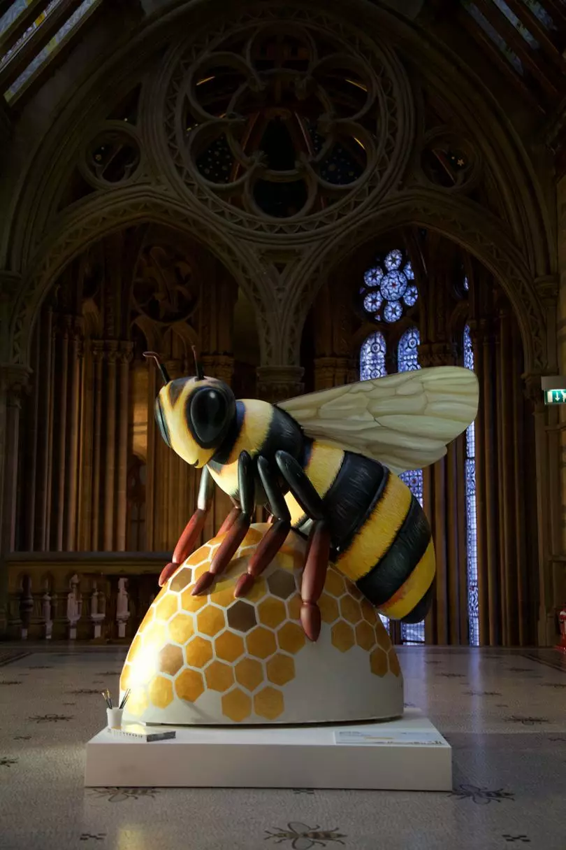 Bee in the City: Manchester na powitanie osiemdziesięciu gigantycznych rzeźb pszczół miodnych 8928_2