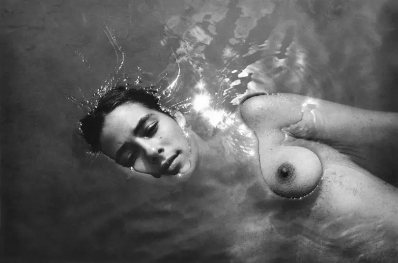 Zonja e Liqenit, 1974 © Estate of Harold Feinstein Të gjitha të drejtat e rezervuara