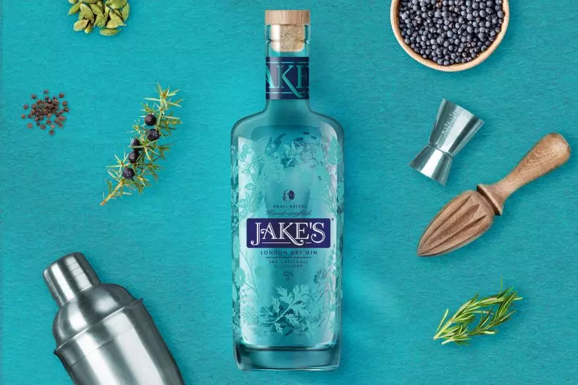 L'exquisit disseny d'envasos de Design Activity per a Jake's Gin fet a mà i en lots petits 9087_9