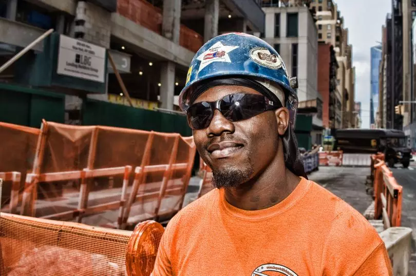 Hardhats vun New York City: Leland Bobbé fotograféiert déi bemierkenswäert Leit, déi de Big Apple bauen 9088_7