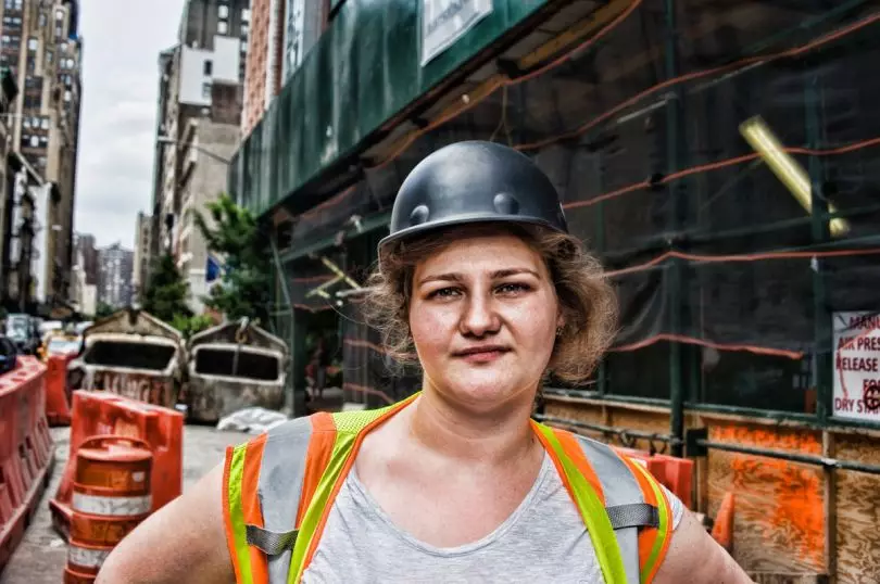 Hardhats vun New York City: Leland Bobbé fotograféiert déi bemierkenswäert Leit, déi de Big Apple bauen 9088_8