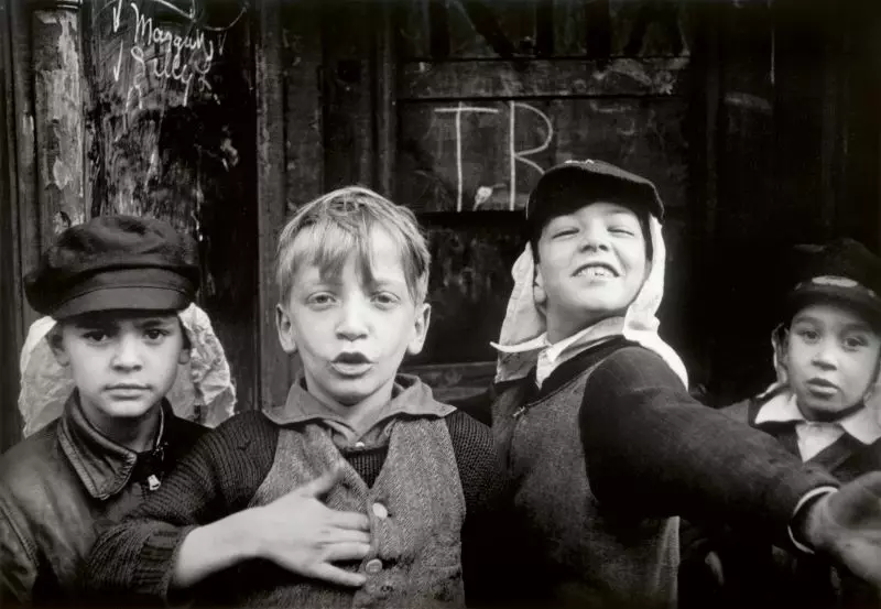 Et tidsriktig tilbakeblikk av Helen Levitt, med gatebilder av New York under den store depresjonen