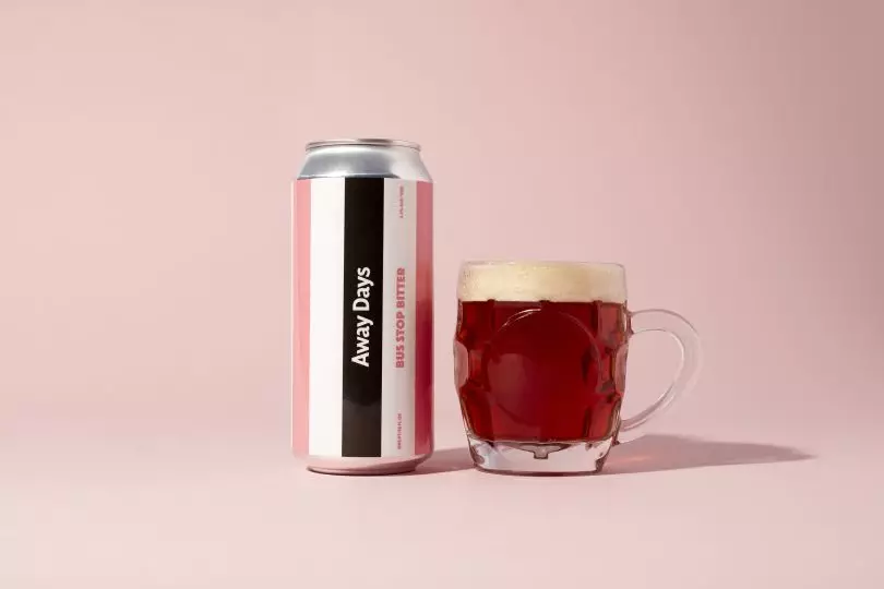 Land of Plenty s'inspire d'un pub de football anglais pour son identité pour une marque de bière de Portland 9119_9