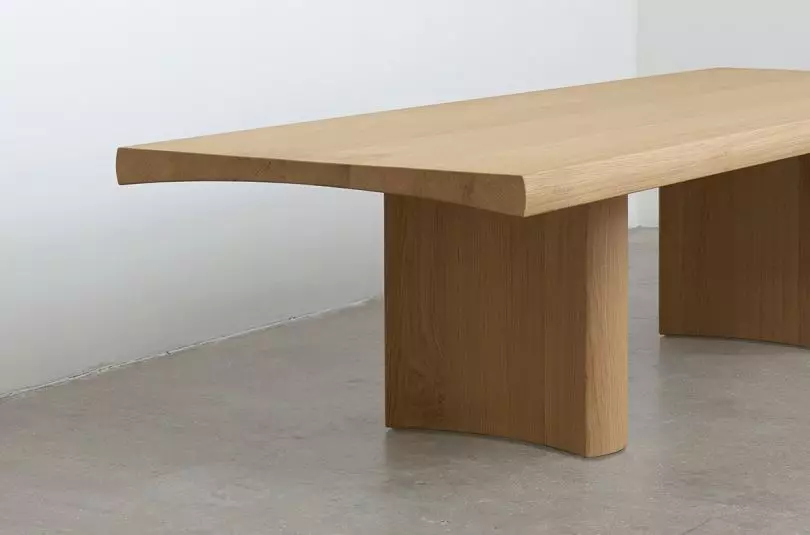 Hakone Table, Galerie kreo, 2016. Gambar kiridit: Sylvie Chan-Lia