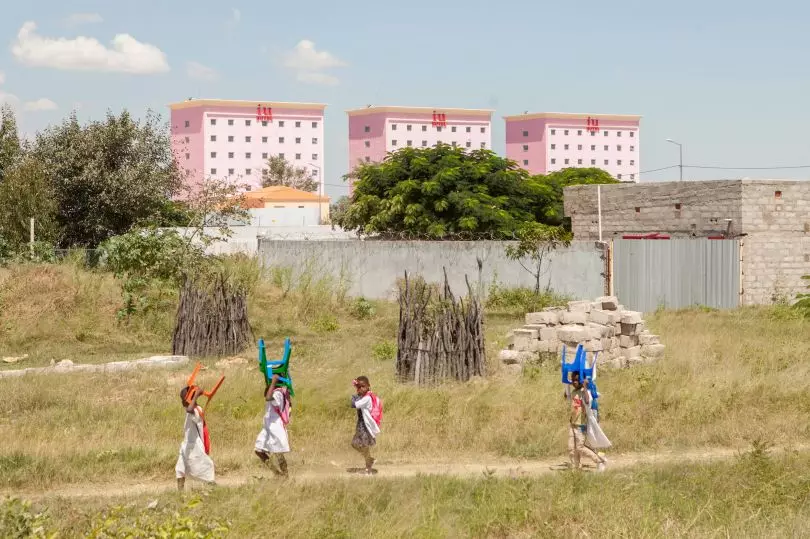 Nuevos edificios chinos en la ciudad de Ondjiva, al sur de Angola